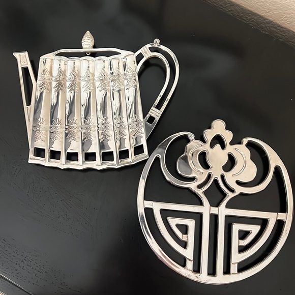 Kitchen | 2 Silver Plated Kitchen Trivets Missing Feet On Back Hang On ...